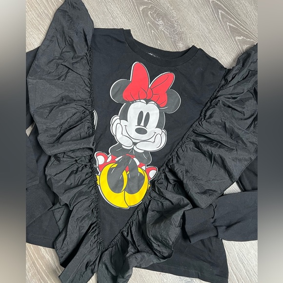 Zara | Sweaters | Zara Disney Gorgeous Minnie Mouse Ruffle Sweater ...